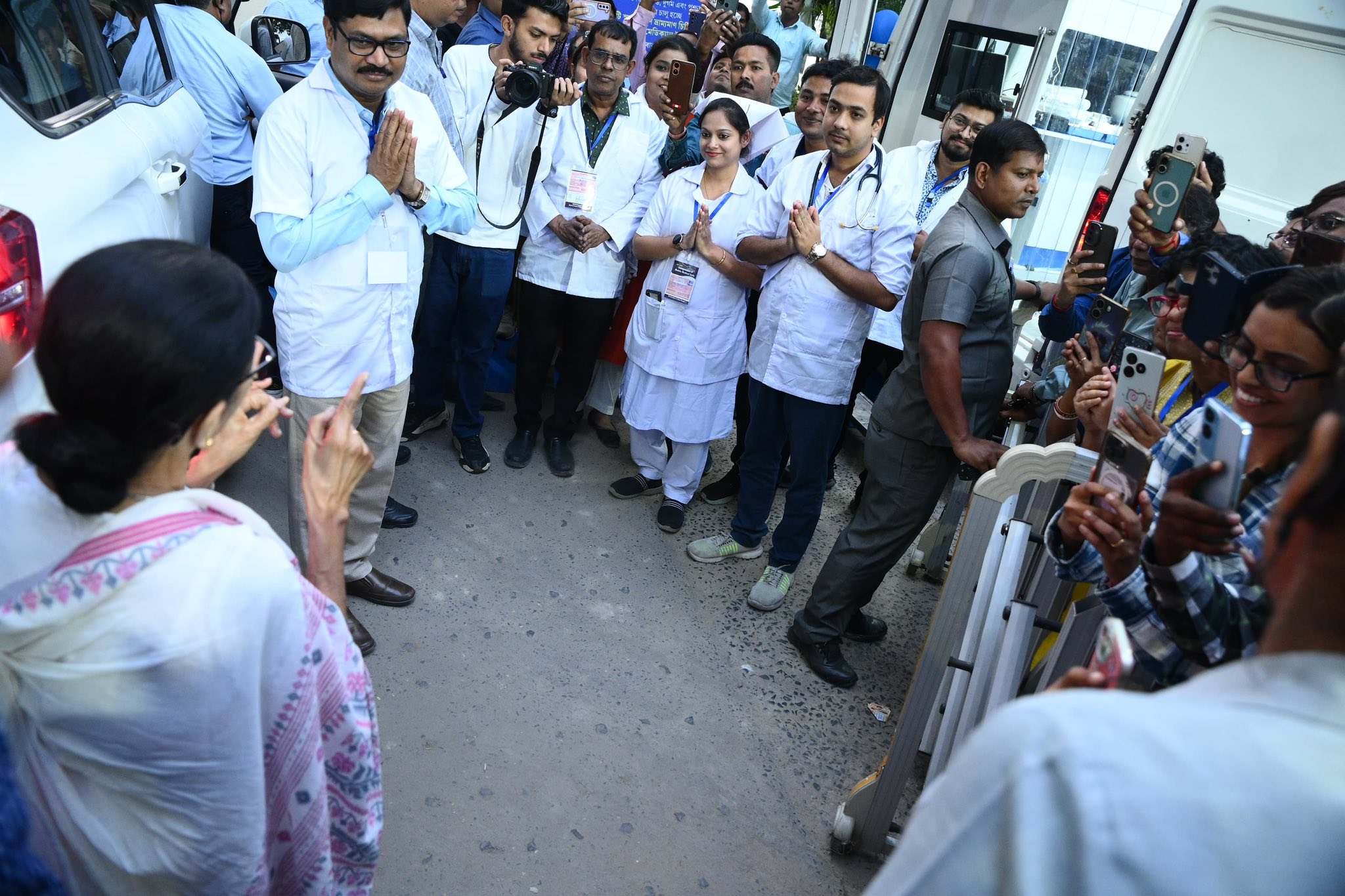 mamata highlights bengal health progress under tmc cites swasthya sathi ...