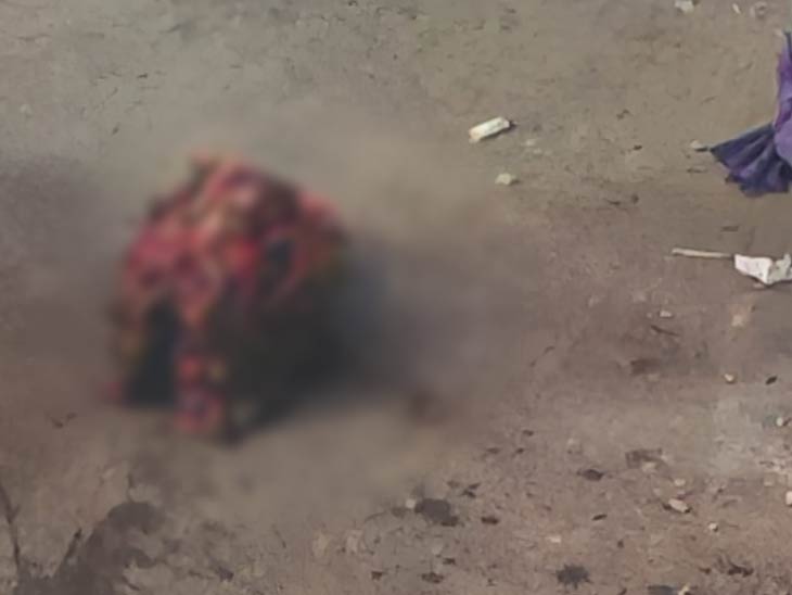 35 PHOTOS of Delhi car blast; 12 dead, body parts scattered far; debris ...