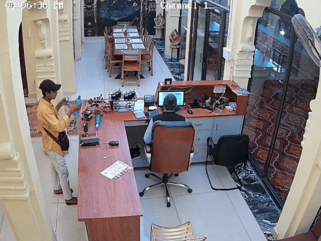 Panic due to loud explosion sound in Jodhpur, VIDEO; People rush out of ...