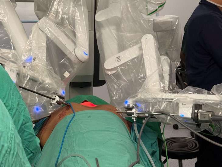 kolkata doctors perform first rabit thyroid surgery hospital conducts ...