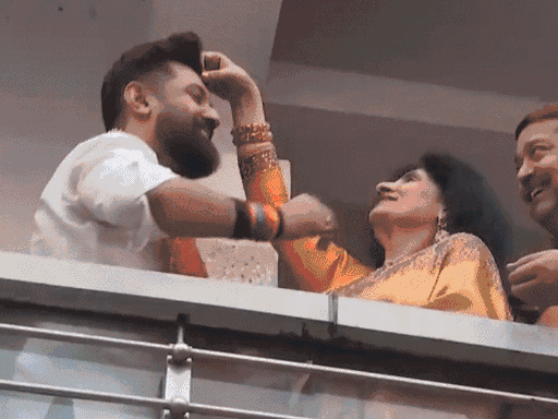 PM Modi hails 'Sushasan Ki Jeet' as NDA crosses 200; Another doctor ...