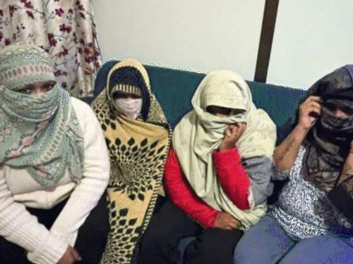 Sex racket busted at BJP leader’s flat, 9 girls arrested: Flat rented ...
