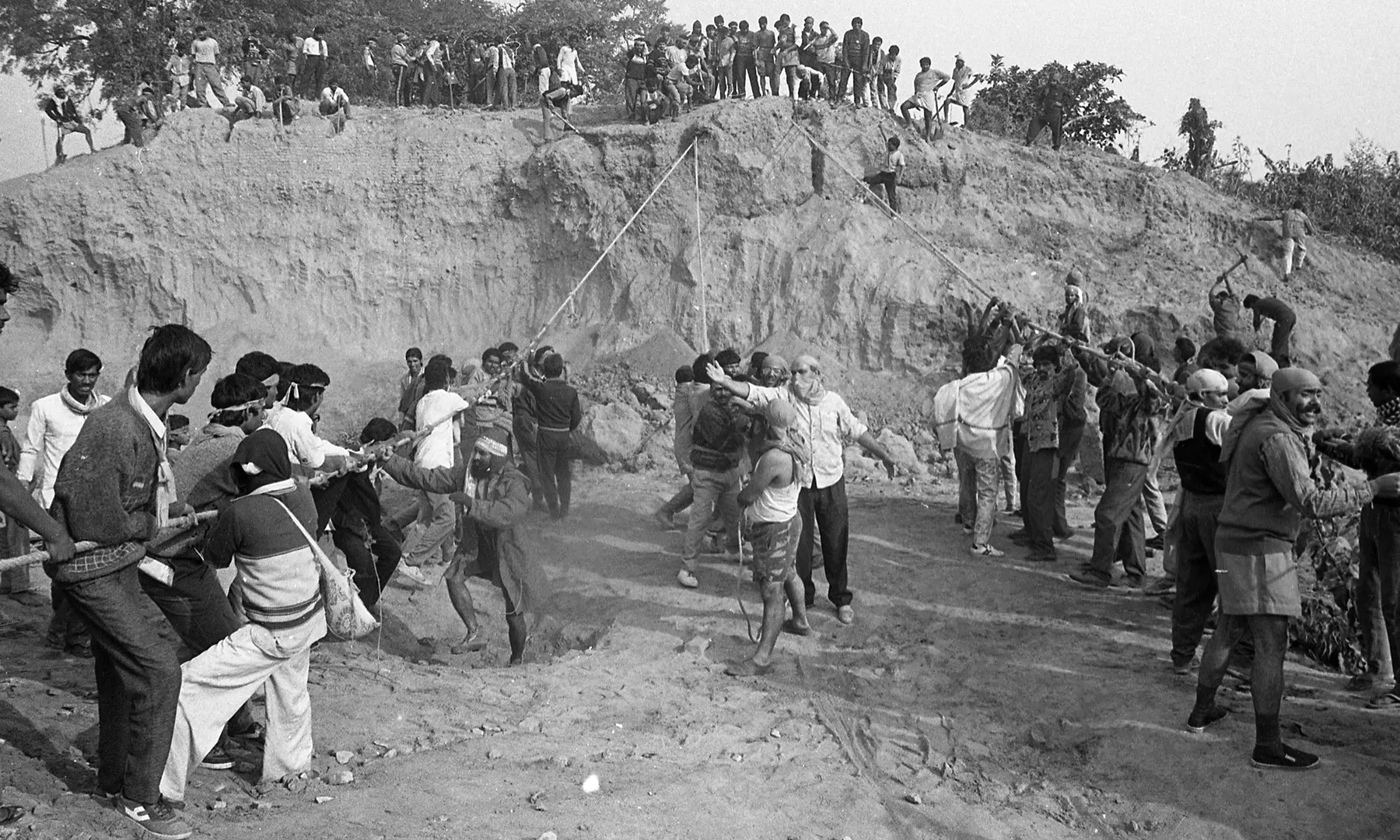 Who Built the Babri Masjid? How Ram Lalla’s Idol Appeared Before ASI ...