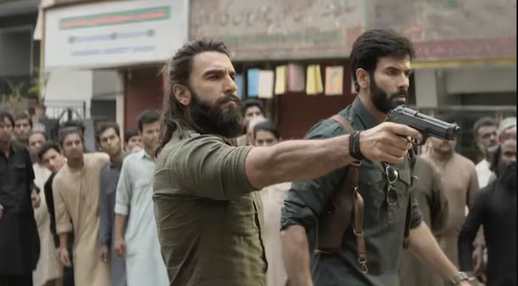 Ranveer Singh's brilliant performance, thriller action-patriotism in the film, story's pace is ...
