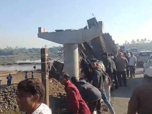 Valsad’s under-construction bridge collapses, 5 workers feared trapped ...