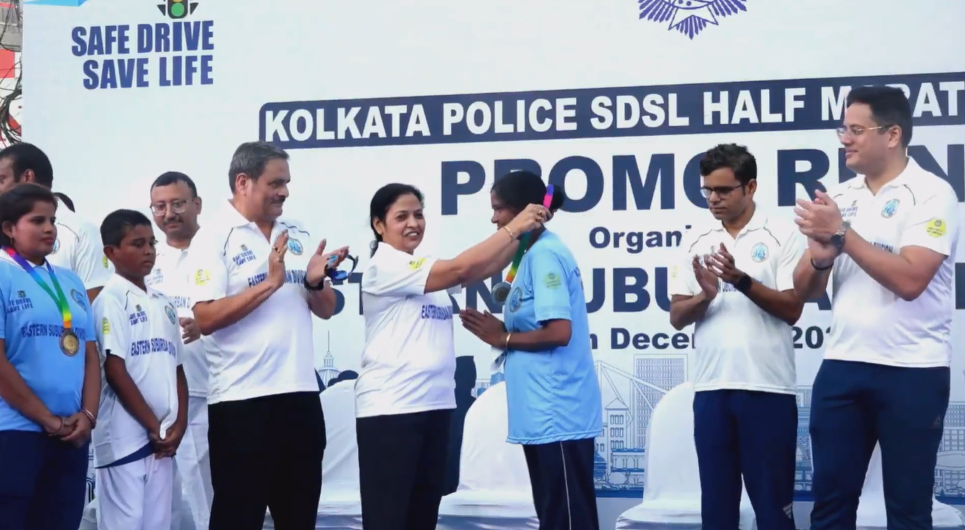 Kolkata Police Promo Run Boosts Road Safety Ahead of Safe Drive Save ...