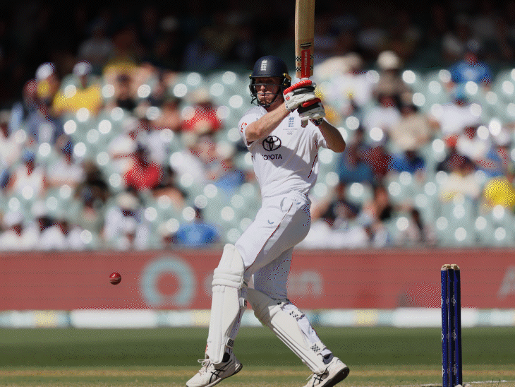 Adelaide Test - Nathan Lyon rattles English batting line-up: Zak Crawly ...