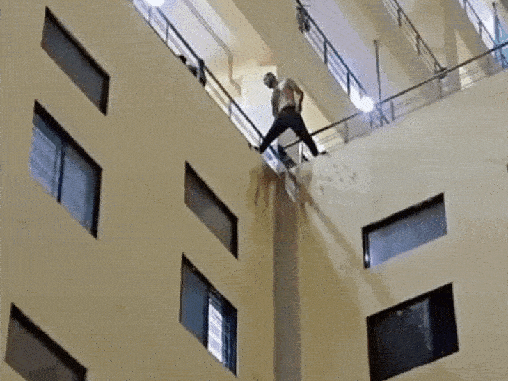 Drunk youth threatens suicide at Junagadh hospital, climbs 5th floor ...