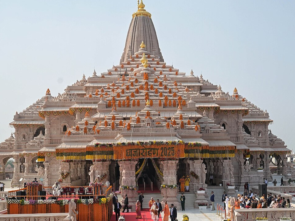 3 intruders attempt Namaz at Ayodhya Ram Mandir; Pakistan Defence ...