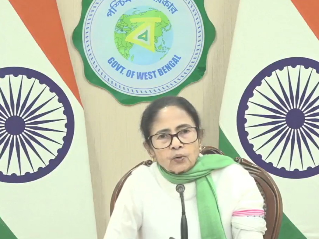 Mamata Banerjee Alleges 54 Lakh Voter Names Deleted, Women Targeted ...