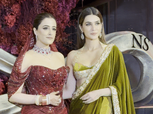 Salman Khan arrived at Nupur-Stebin's wedding reception | Bhaskar English