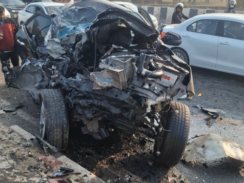 Ahmedabad Accident: Speeding Car Hits ST Bus Near Vaishnodevi Circle ...