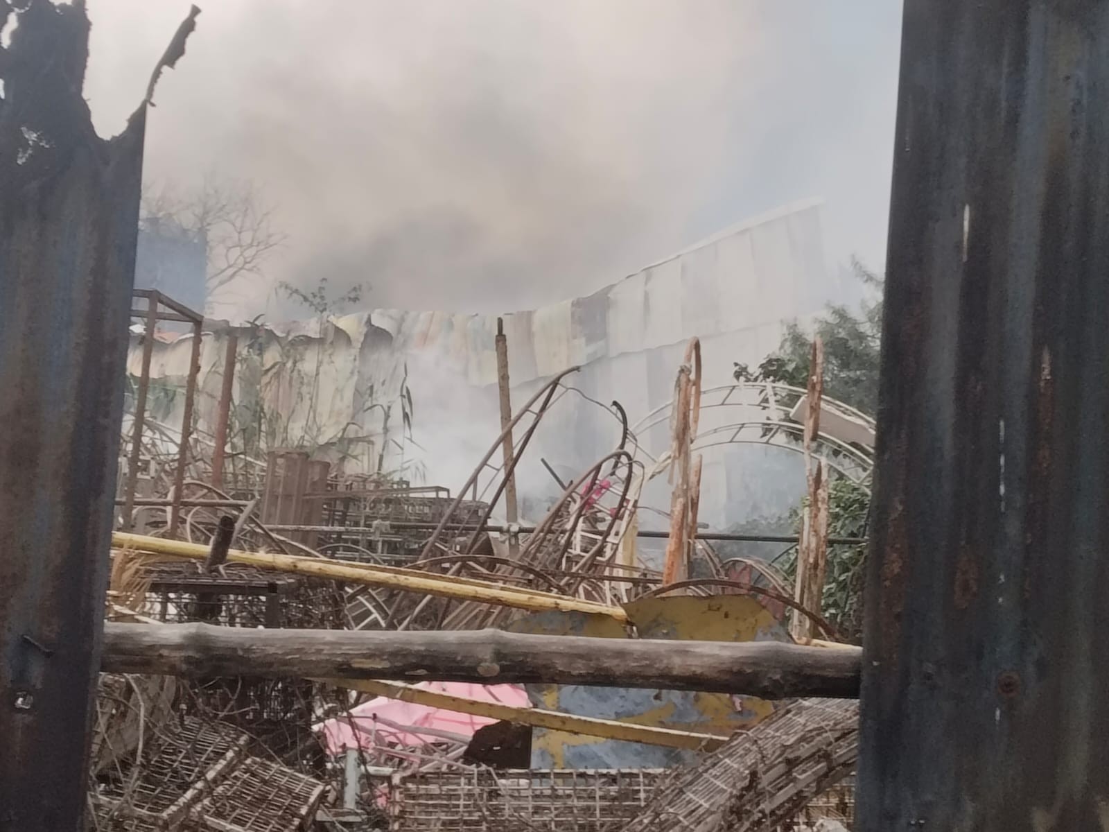 Anandapur Momo Factory Fire Kills Three Security Guards