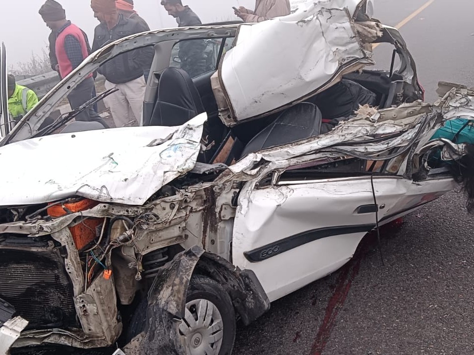 Ambedkar Nagar Car Truck Crash: Deaths & Injuries | Tragic Accident