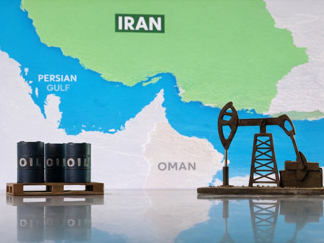 Kharg Island Iran Oil Exports | World War Threat; Trump Focus
