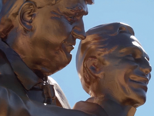 Trump Epstein King of the World Statue Sparks DC Controversy