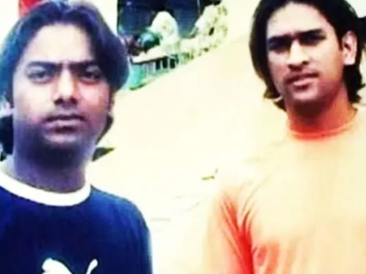 Sakshi Dhoni IND-ENG Match Viral VIDEO; Sushant Singh Rajput Movie ...