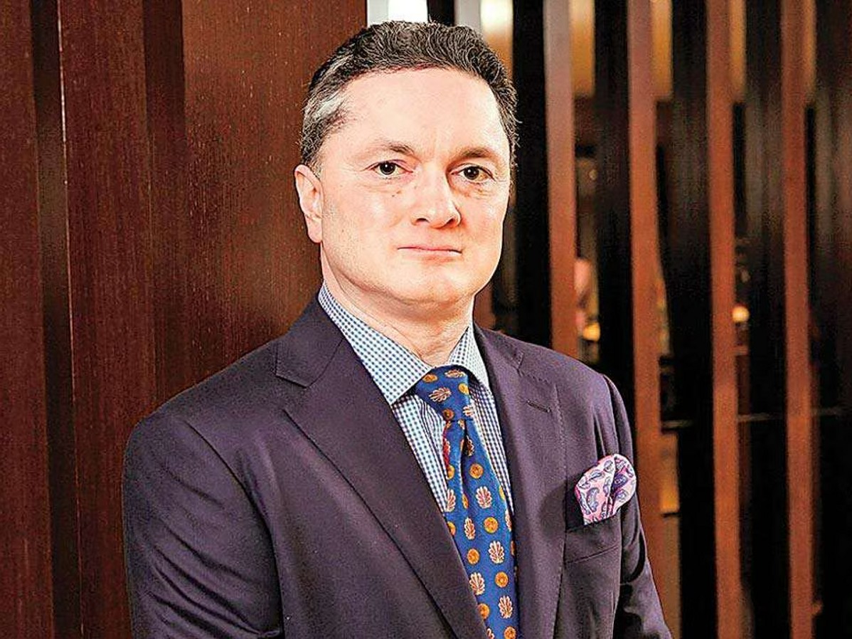 Raymond owner Gautam Singhania's boat capsizes in Maldives