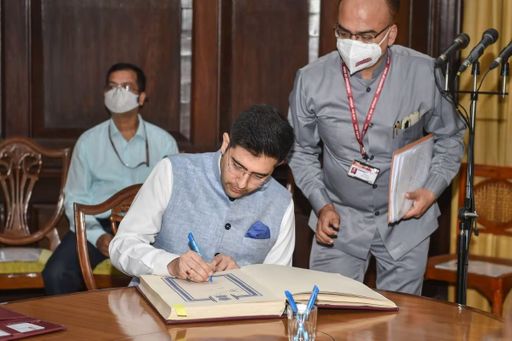 Raghav Chadha Removed AAP Deputy Leader | Punjab CM Statement; BJP Deal?