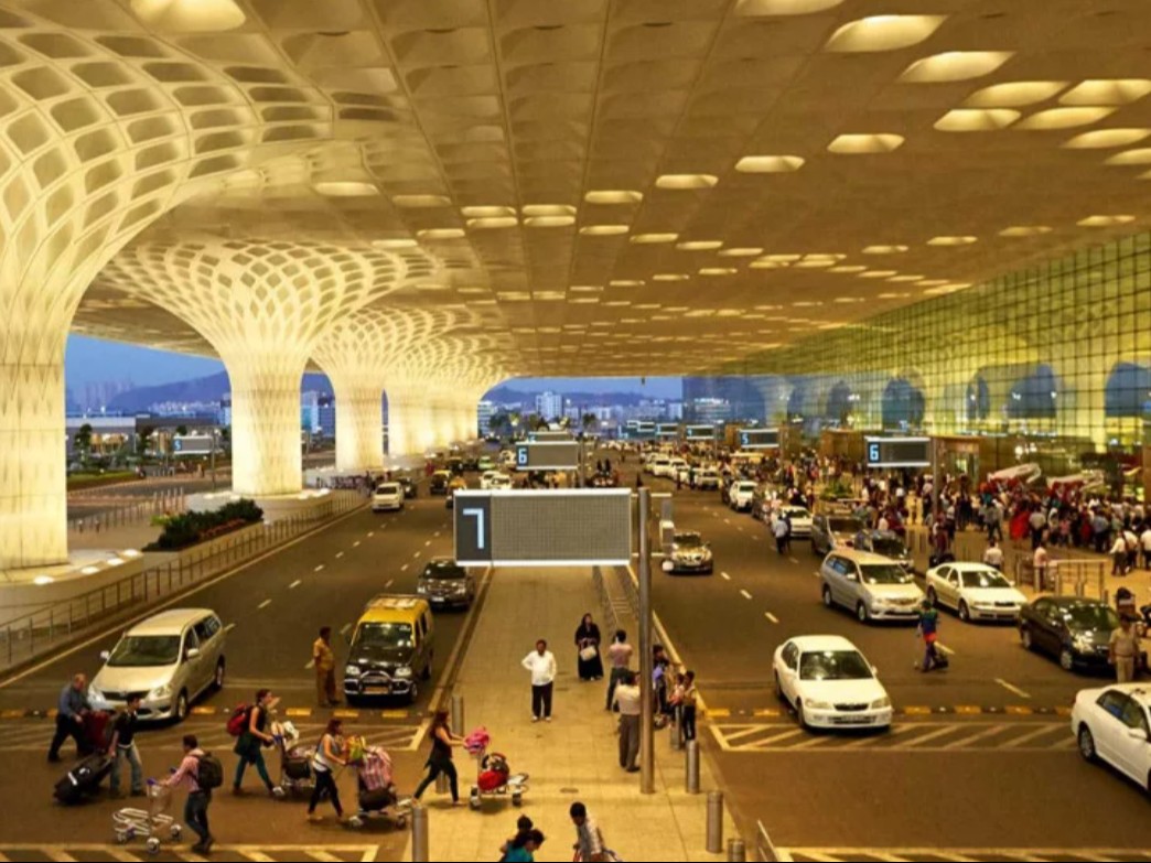 Mumbai Airport Fire: Terminal 1B Ground Floor Blaze | Firefighters Deploy