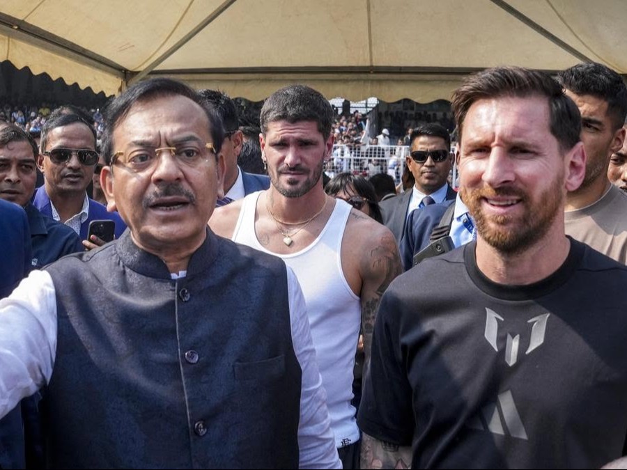 Aroop Biswas moves High Court seeking arrest protection in Messi event ...