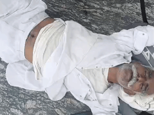 Tonk Policeman Challan; Father Dies During Treatment | Ailing Father ...