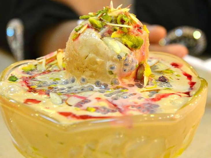 how faluda reached india faluda food history | फालूदेह से बना फालूदा ...