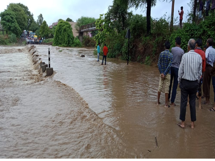 Water level of rivers and drains has increased due to continuous rain ...
