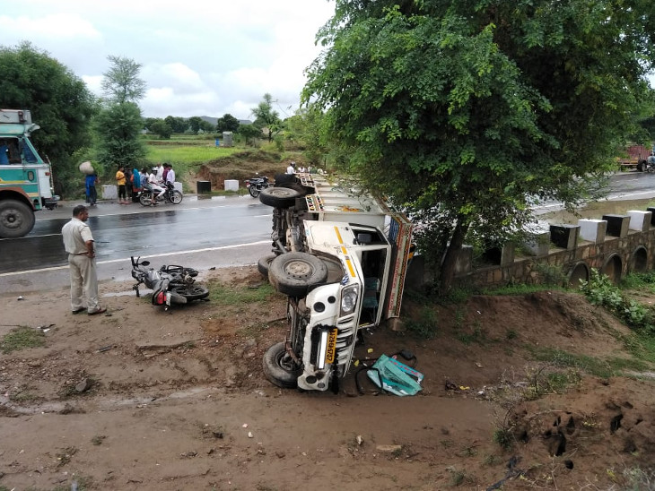 road accident in alwar malakhera pickup hit to bike two person dead in ...