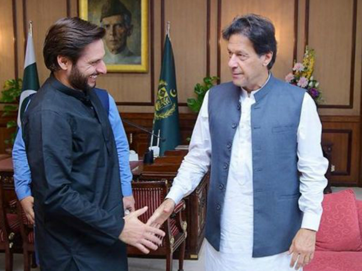 Kashmir issue| Pakistans woman journalist Naila Inayat challenge Imran ...