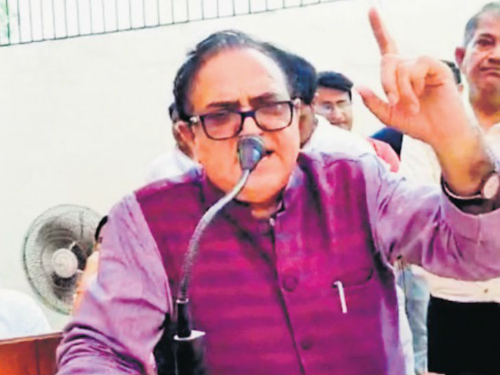 Congress leader Captain Ajay Singh Yadav | दो हार चुका अब हैट्रिक नहीं ...