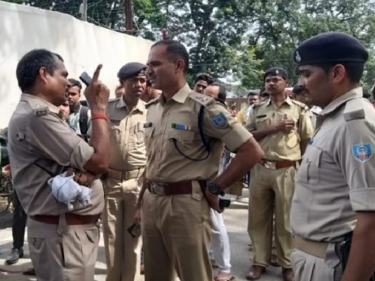 Ranchi News Police arrested two shooters with five pistols | पांच ...