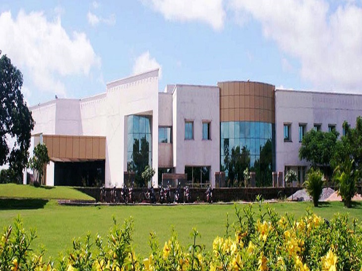 MGM Eye Hospital\'s recognition canceled raipur | एमजीएम आई हॉस्पिटल की ...