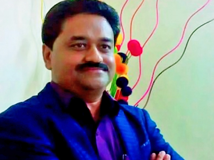 PHE Minister Sukhdev Panse | मंत्री पांसे के खिलाफ बलवा और आगजनी मामले ...