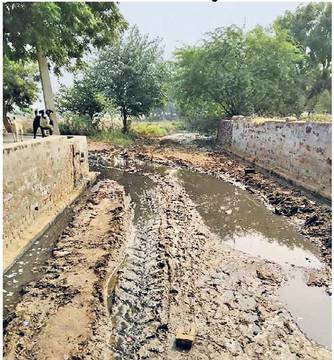 Deeg News - rajasthan news ballast in faith waterlogging on the main ...