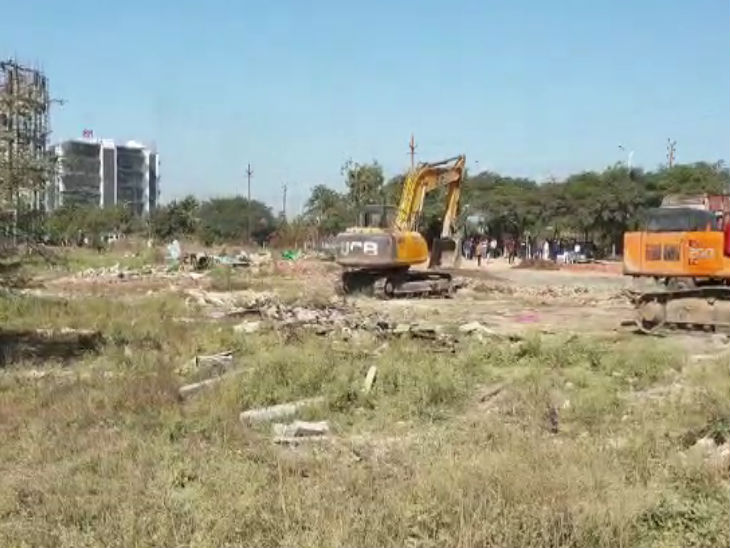 IMC Indore: Indore Nagar Nigam demolishing of illegal construction | 15 ...