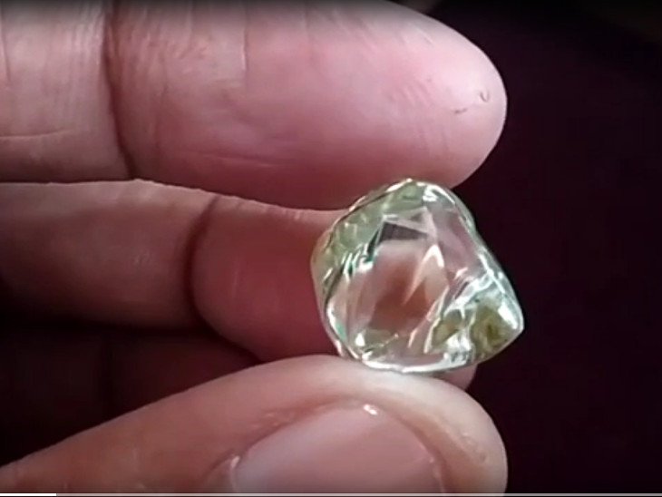 Diamond Auction Panna Updates: Auctioning of 161 Panna diamonds begins ...