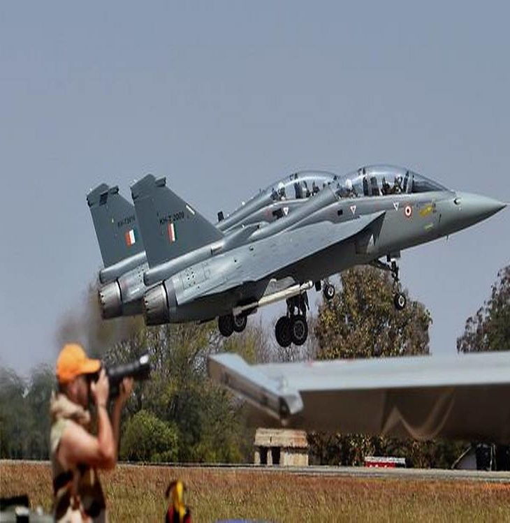 Defense Secretary said - HAL will make 83 light combat aircraft ...
