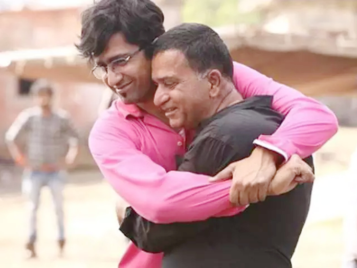 Valentine's Day Special: Vicky Kaushal Remembers His Jadoo Ki Jhappi On ...