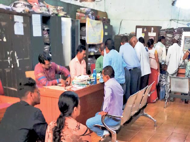 25% APL card of the district has not yet been covered. | जिले के 25% ...