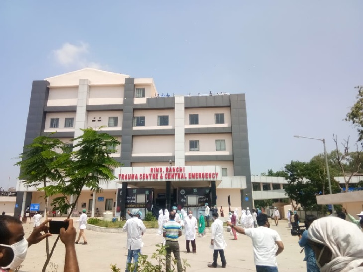 Indian Air Force will salute Corona Warriors, Flowers will rain at RIMS ...