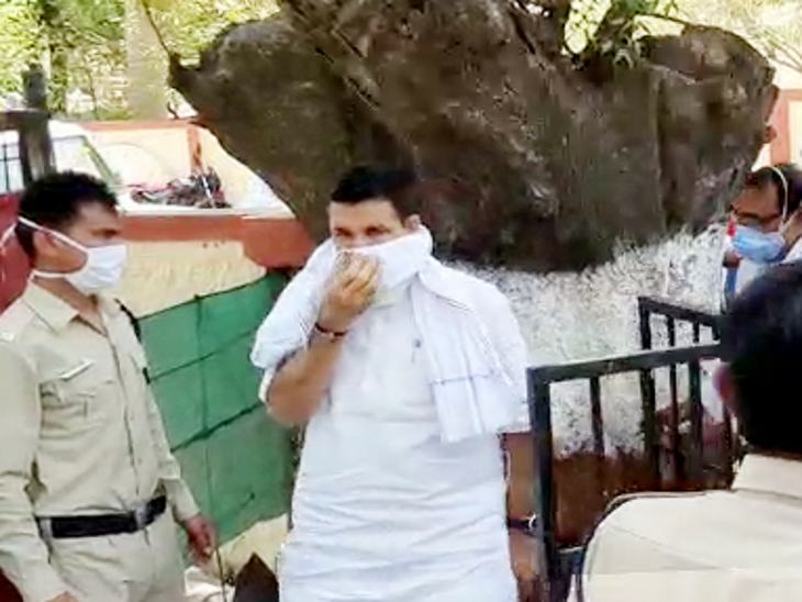 Jitu Patwari Meets Ujjain Congress MLA Mahesh Parmar and MLA Manoj ...