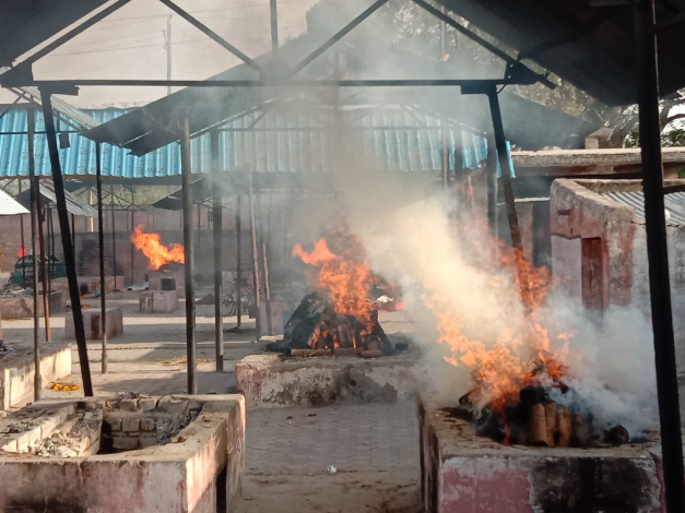 Gwalior Fire Accident Updates; Victim Family After Seven were cremated ...