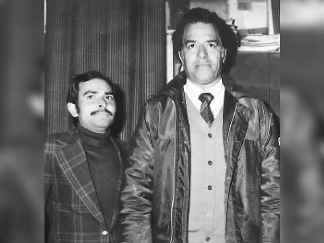 Then milk or lassi was ordered for Dara Singh. | पहलवान: तब दारा सिंह ...