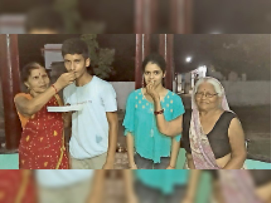 Saran's topper became Rasulpur's smile, second topper Deepak fell and ...