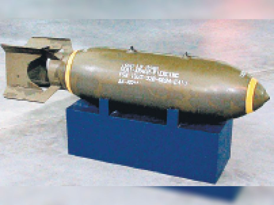 Production of 1000 pounder bombs used in air strike suddenly caught ...