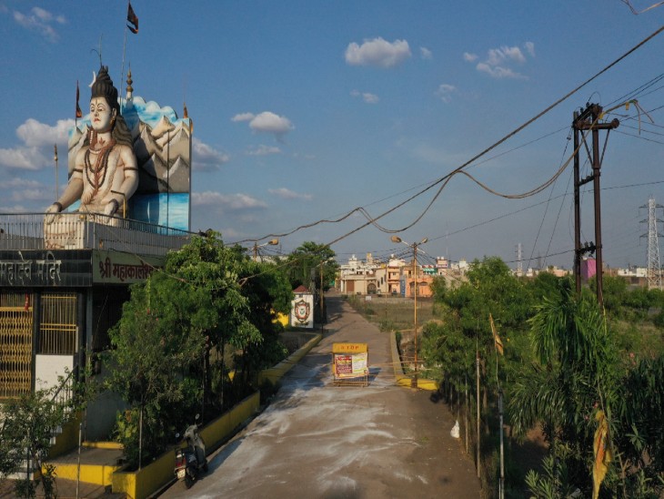 The whole country was lockdown, then went from Saloon to Saloon in ...