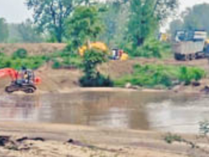 Case of sand mining by machines entangled between seizure, reporting ...