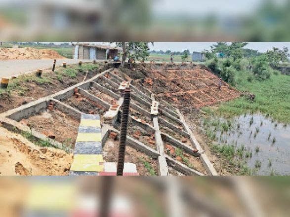 Construction of Chhat Ghat is being done at Chaurahanna, this time the ...