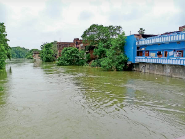 Turbulence in the Daha River causes panic in the city's coastal areas ...